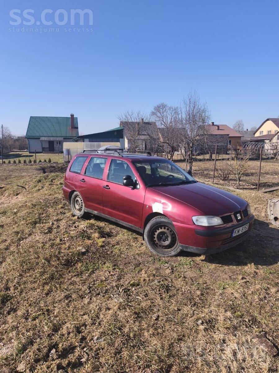 Sarkans SEAT Cordoba 2002 Daugavpils, ar dzinēja tilpumu 1.90 L un nobraukumu 296 tūkst. km par 550 €, foto 4 vietnē AUTOMOTO.COM.LV