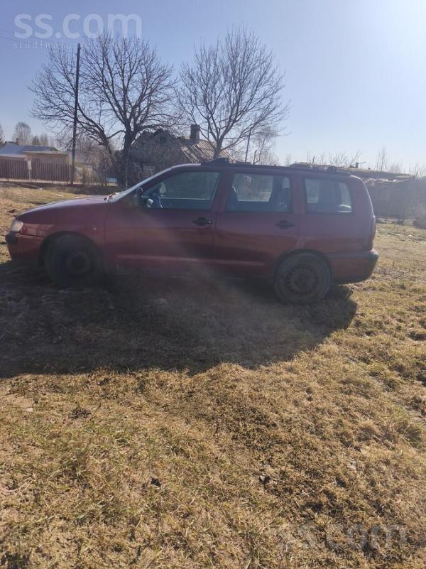 Sarkans SEAT Cordoba 2002 Daugavpils, ar dzinēja tilpumu 1.90 L un nobraukumu 296 tūkst. km par 550 €, foto 9 vietnē AUTOMOTO.COM.LV