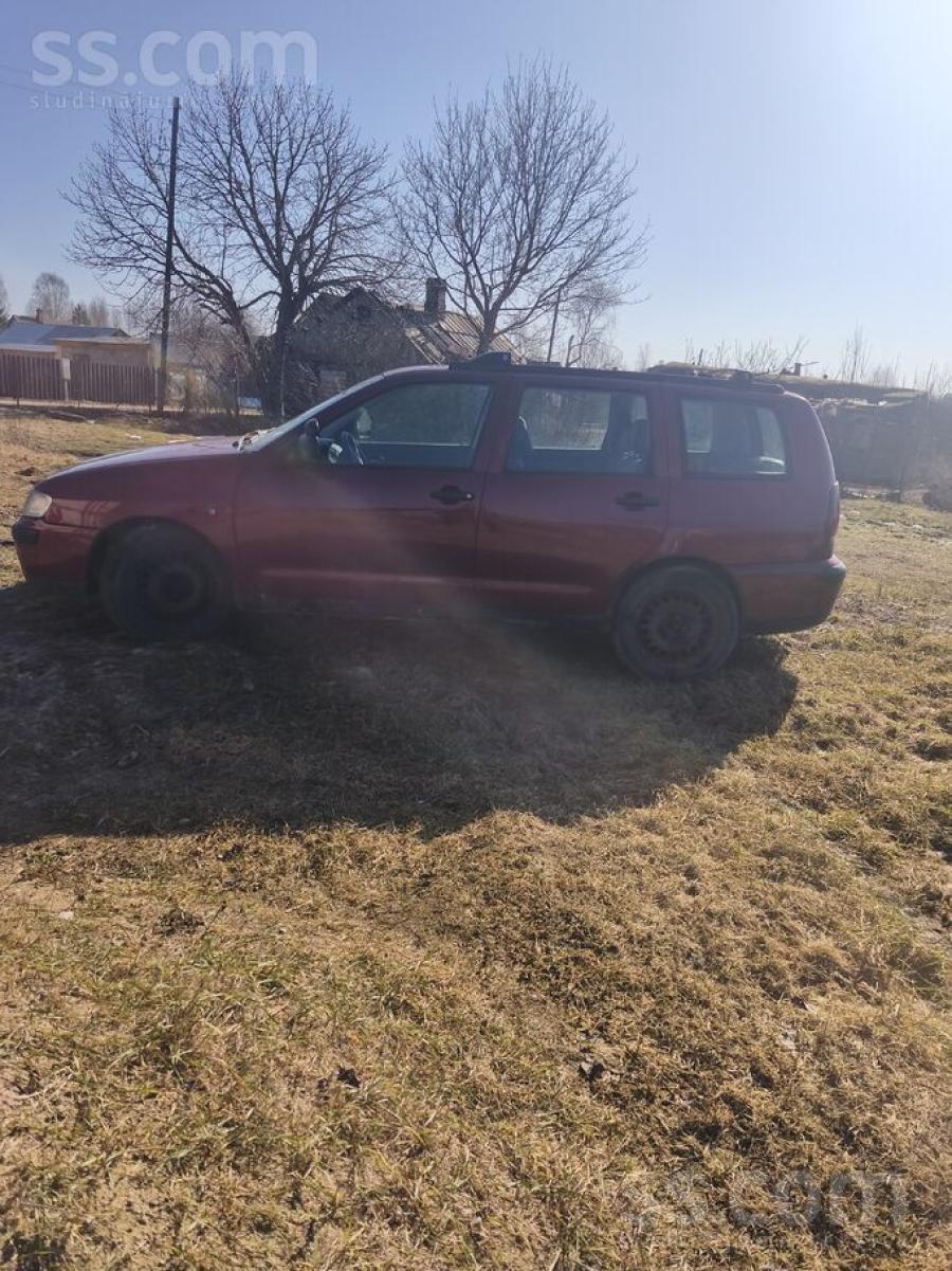 Sarkans SEAT Cordoba 2002 Daugavpils, ar dzinēja tilpumu 1.90 L un nobraukumu 296 tūkst. km par 550 €, foto 10 vietnē AUTOMOTO.COM.LV