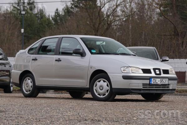 SEAT Cordoba 2000 Rīga, ar dzinēja tilpumu 1.60 L un nobraukumu 140 tūkst. km par 1690 €, foto 2 vietnē AUTOMOTO.COM.LV
