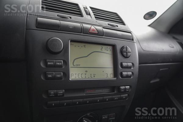 SEAT Cordoba 2000 in Riga, with an engine capacity of 1.60 L and mileage of 140 thousand km for 1690 €, photo 9 on AUTOMOTO.COM.LV