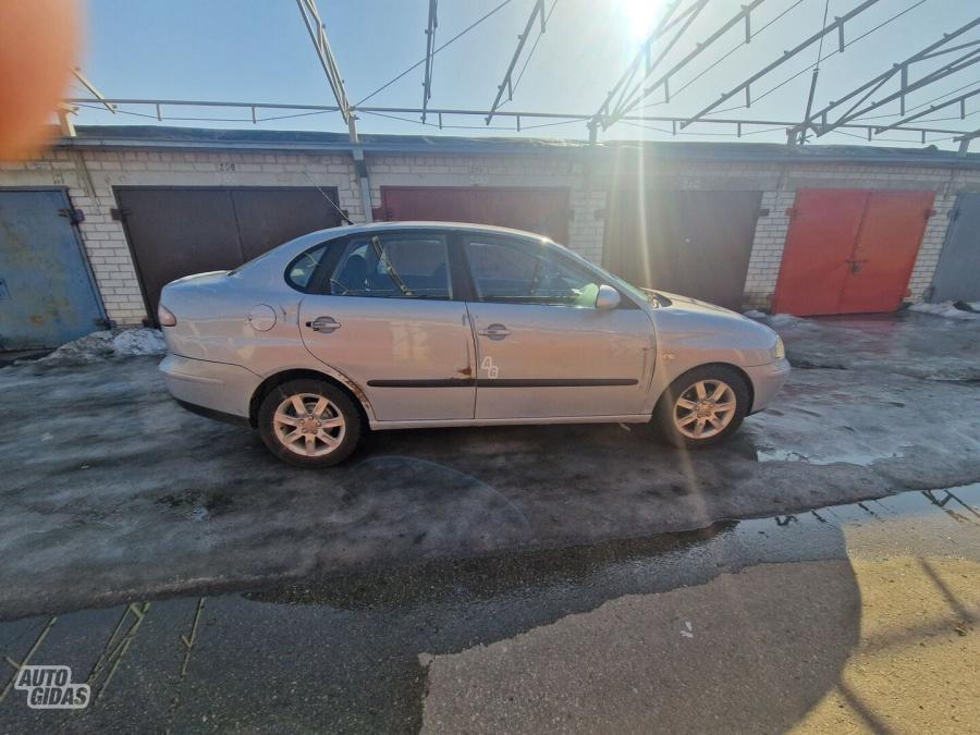 SEAT Cordoba 2006 Kauņa, ar dzinēja tilpumu 1.50 L un nobraukumu 270 tūkst. km par 680 €, foto 4 vietnē AUTOMOTO.COM.LV