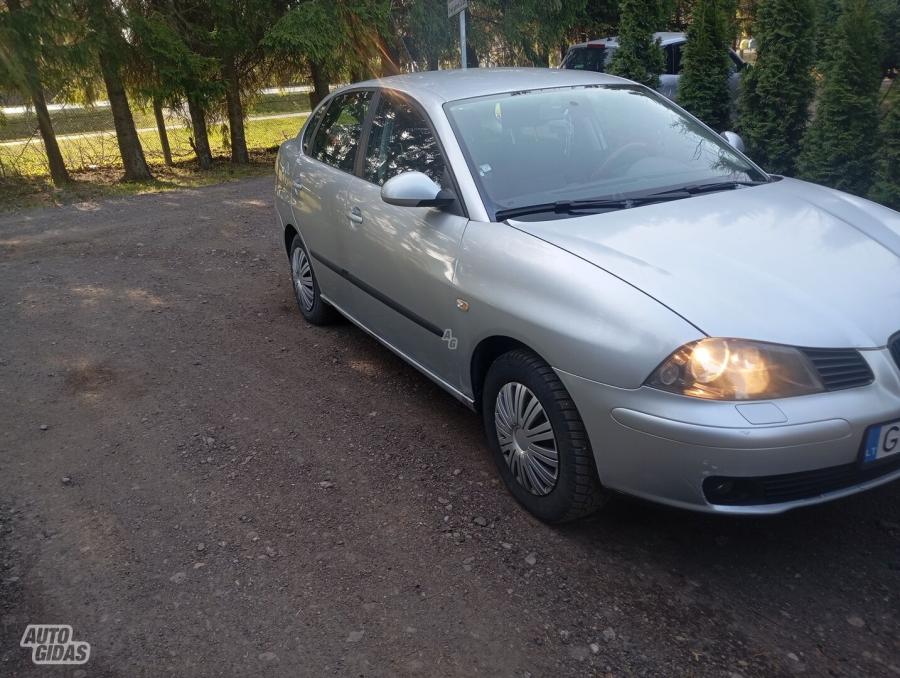 SEAT Cordoba 2006 in Siauliai, with an engine capacity of 1.40 L and mileage of 202 thousand km for 899 €, photo 3 on AUTOMOTO.COM.LV