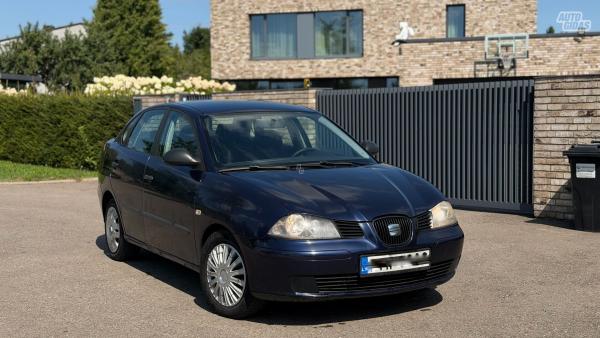 SEAT Cordoba 2006 in Vilnius, with an engine capacity of 1.40 L and mileage of 184 thousand km for 950 €, photo 3 on AUTOMOTO.COM.LV