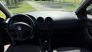 SEAT Cordoba 2006 in Vilnius, with an engine capacity of 1.40 L and mileage of 184 thousand km for 950 €, photo 10 on AUTOMOTO.COM.LV