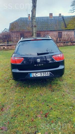 Black SEAT Exeo 2012 in Tukums, with an engine capacity of 2.00 L and mileage of 0 thousand km for 3200 €, photo 4 on AUTOMOTO.COM.LV