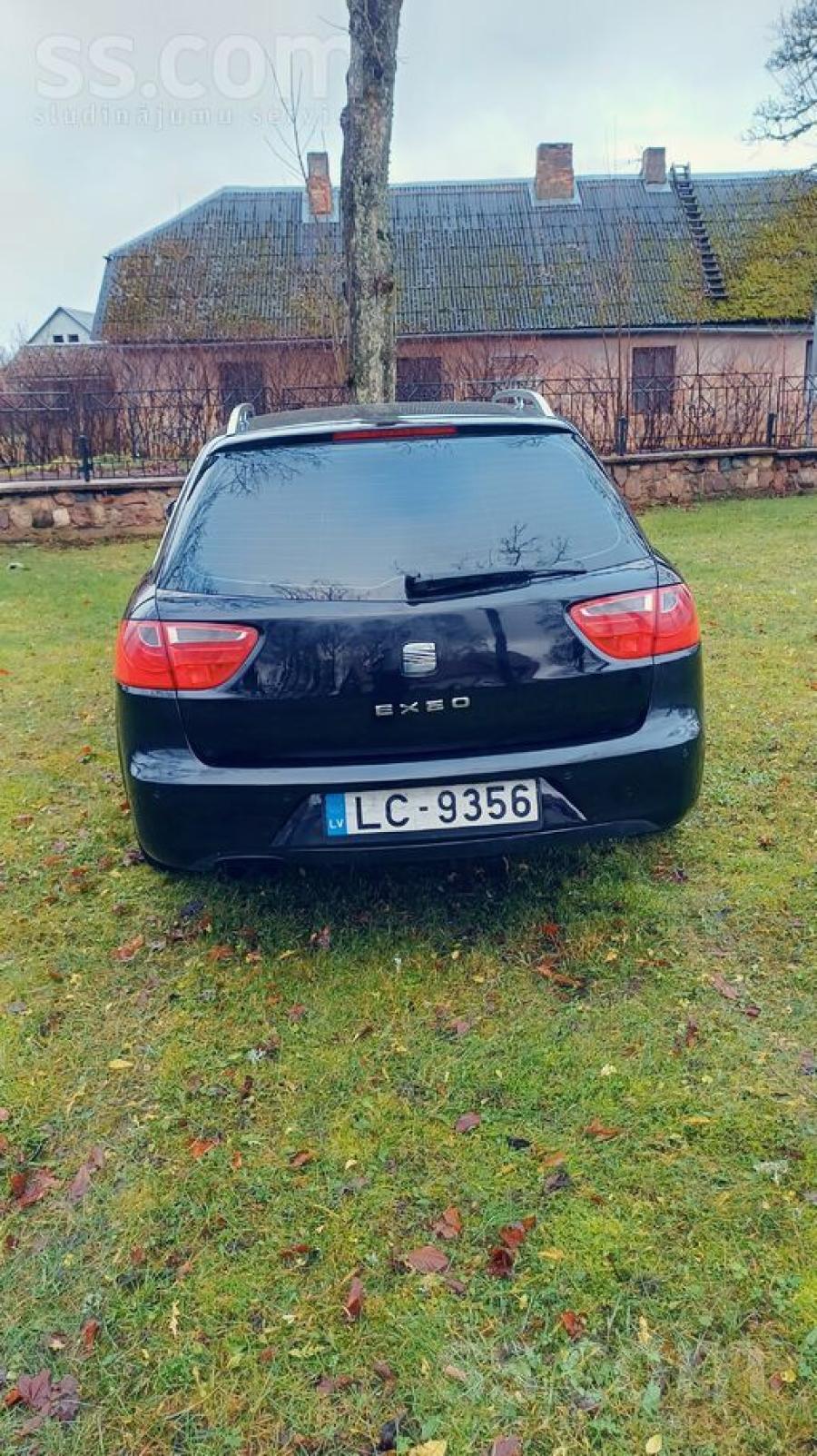 Black SEAT Exeo 2012 in Tukums, with an engine capacity of 2.00 L and mileage of 0 thousand km for 3200 €, photo 4 on AUTOMOTO.COM.LV
