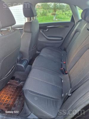 Black SEAT Exeo 2009 in Jekabpils, with an engine capacity of 2.00 L and mileage of 371 thousand km for 4990 €, photo 3 on AUTOMOTO.COM.LV