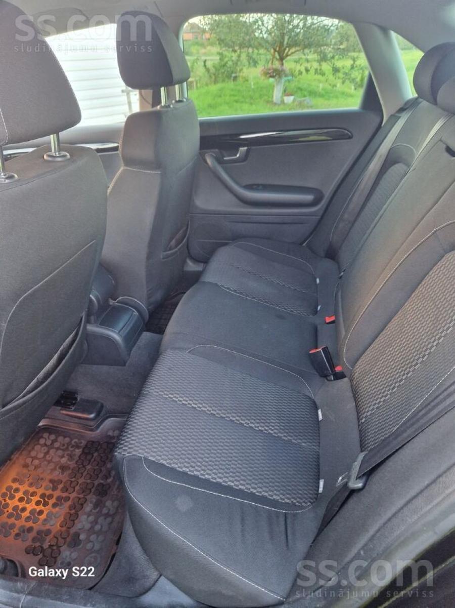 Black SEAT Exeo 2009 in Jekabpils, with an engine capacity of 2.00 L and mileage of 371 thousand km for 4990 €, photo 3 on AUTOMOTO.COM.LV