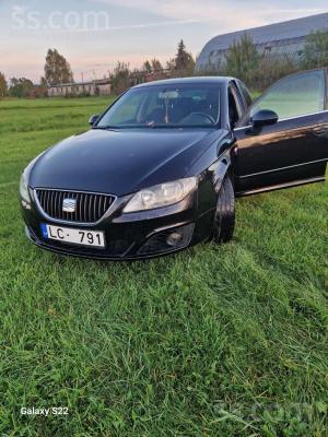 Black SEAT Exeo 2009 in Jekabpils, with an engine capacity of 2.00 L and mileage of 371 thousand km for 4990 €, photo 7 on AUTOMOTO.COM.LV