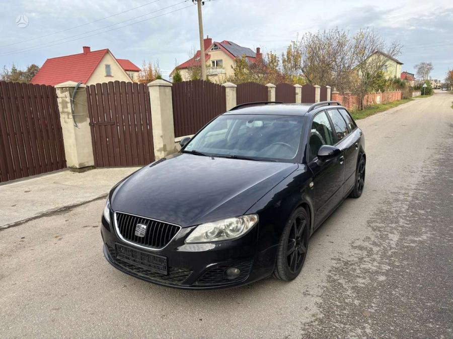 Black SEAT Exeo 2009 in Jurbarkas, with an engine capacity of 1.97 L and mileage of 215 thousand km for 3100 €, photo 2 on AUTOMOTO.COM.LV