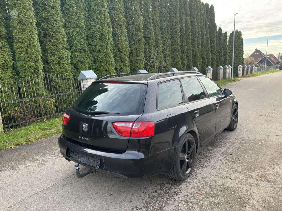 Black SEAT Exeo 2009 in Jurbarkas, with an engine capacity of 1.97 L and mileage of 215 thousand km for 3100 €, photo 5 on AUTOMOTO.COM.LV
