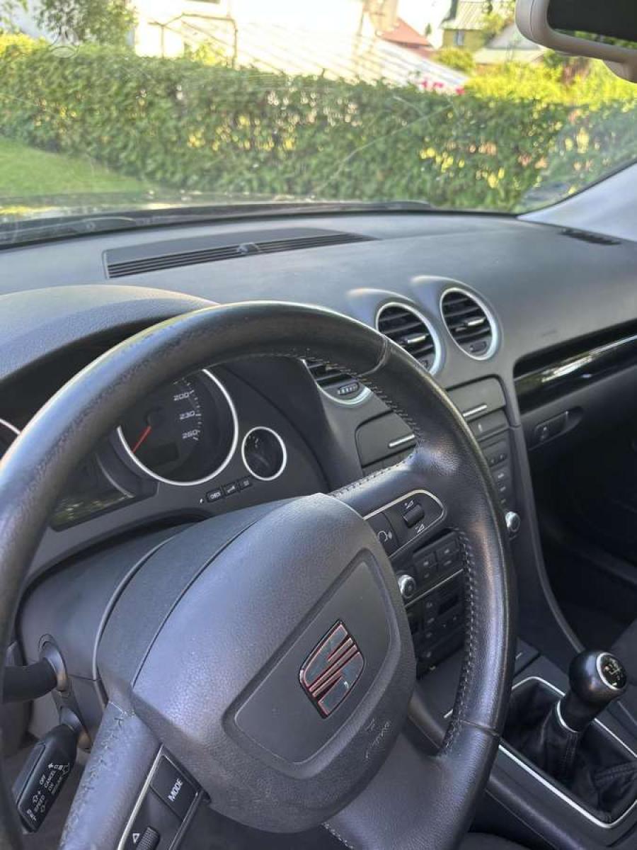 Melns SEAT Exeo 2009 Tauragė, ar dzinēja tilpumu 1.97 L un nobraukumu 216 tūkst. km par 3100 €, foto 20 vietnē AUTOMOTO.COM.LV