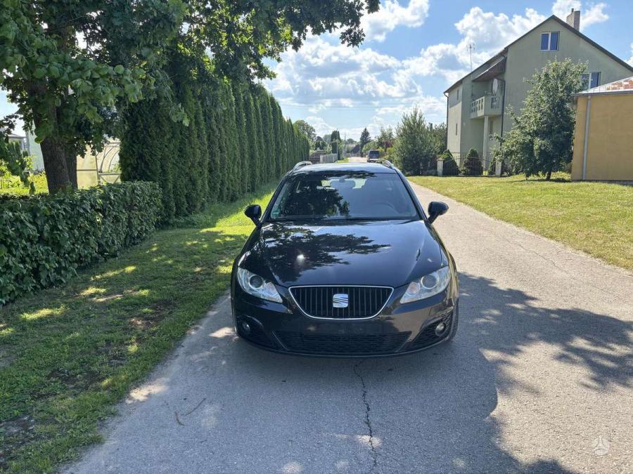 Black SEAT Exeo 2009 in Taurage, with an engine capacity of 1.97 L and mileage of 216 thousand km for 3100 €, photo 3 on AUTOMOTO.COM.LV