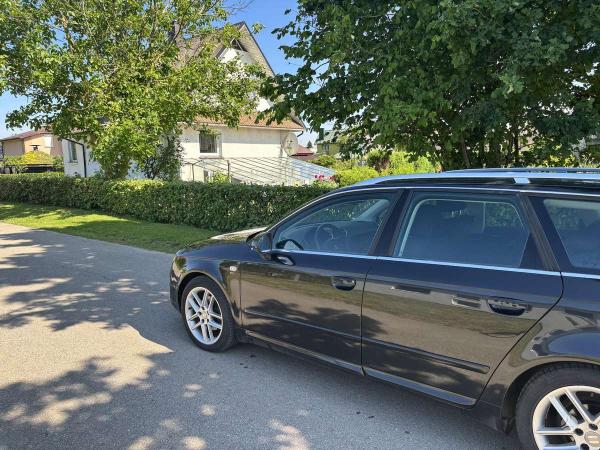 Black SEAT Exeo 2009 in Taurage, with an engine capacity of 1.97 L and mileage of 216 thousand km for 3100 €, photo 5 on AUTOMOTO.COM.LV
