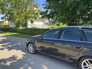 Black SEAT Exeo 2009 in Taurage, with an engine capacity of 1.97 L and mileage of 216 thousand km for 3100 €, photo 5 on AUTOMOTO.COM.LV