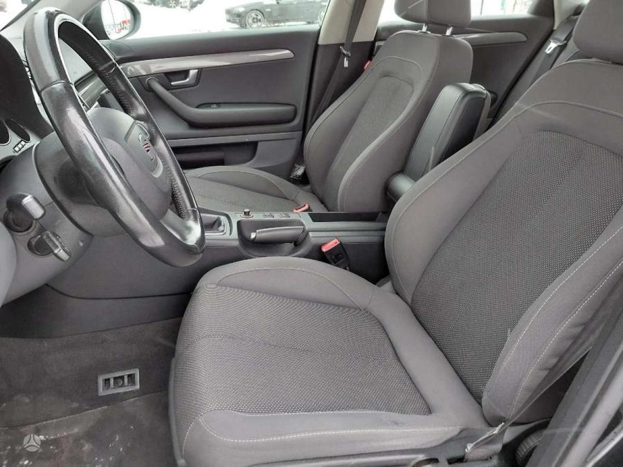 Melns SEAT Exeo 2010 Viļņa, ar dzinēja tilpumu 1.97 L un nobraukumu 361 tūkst. km par 3500 €, foto 8 vietnē AUTOMOTO.COM.LV