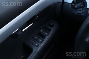 Melns SEAT Exeo 2010 Valmiera, ar dzinēja tilpumu 2.00 L un nobraukumu 0 tūkst. km par 2700 €, foto 13 vietnē AUTOMOTO.COM.LV