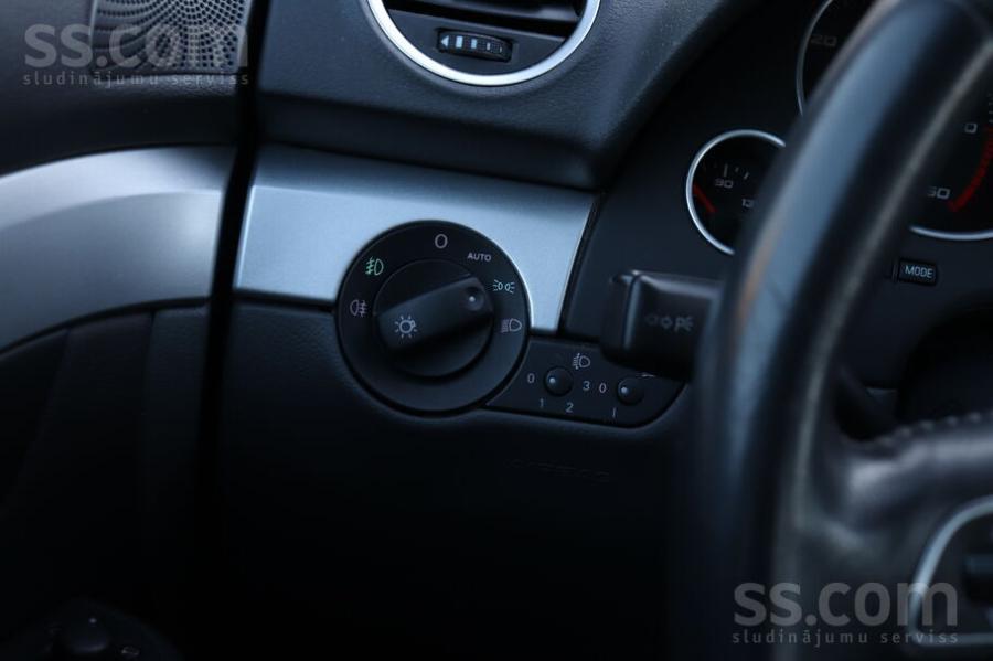 Melns SEAT Exeo 2010 Valmiera, ar dzinēja tilpumu 2.00 L un nobraukumu 0 tūkst. km par 2700 €, foto 14 vietnē AUTOMOTO.COM.LV