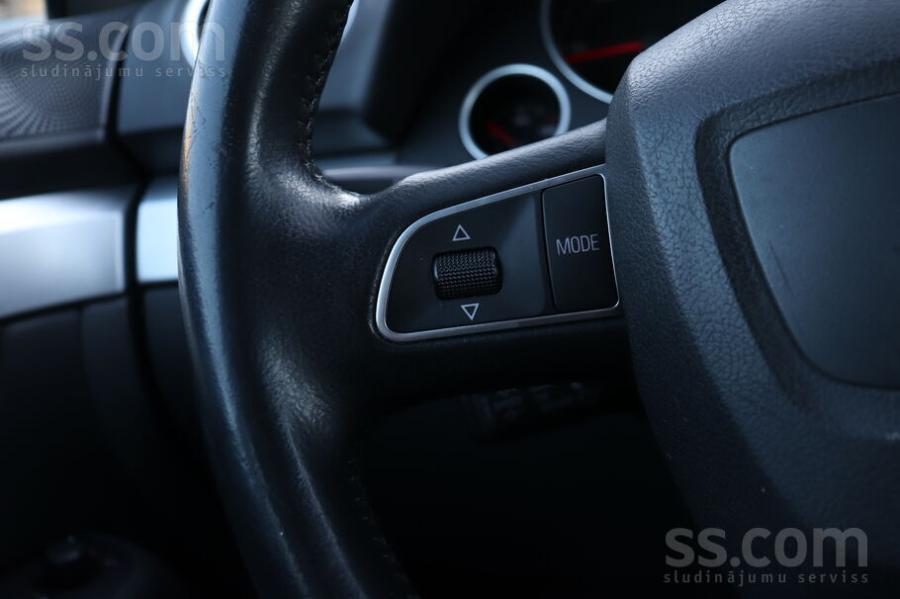 Melns SEAT Exeo 2010 Valmiera, ar dzinēja tilpumu 2.00 L un nobraukumu 0 tūkst. km par 2700 €, foto 16 vietnē AUTOMOTO.COM.LV