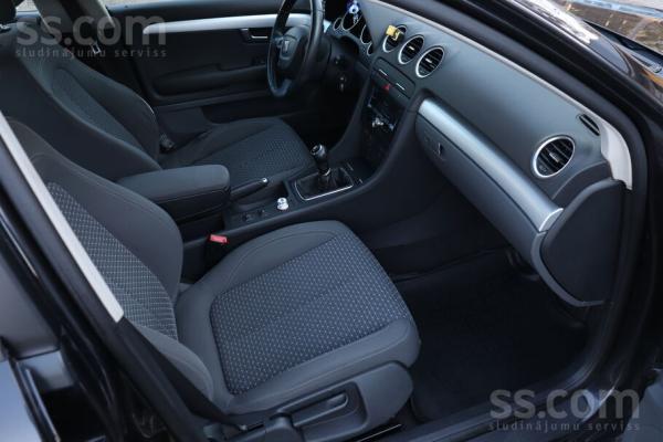 Melns SEAT Exeo 2010 Valmiera, ar dzinēja tilpumu 2.00 L un nobraukumu 406 tūkst. km par 2500 €, foto 5 vietnē AUTOMOTO.COM.LV