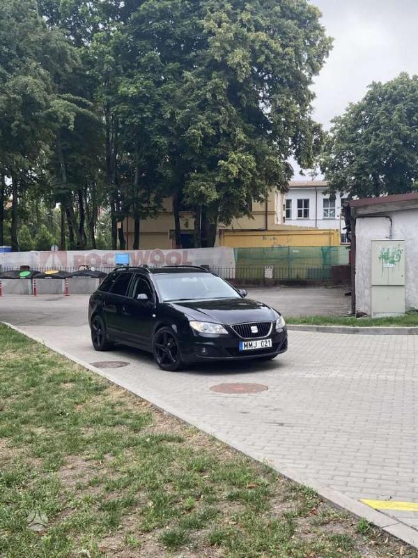Black SEAT Exeo 2011 in Klaipeda, with an engine capacity of 1.97 L and mileage of 339 thousand km for 2500 €, photo 2 on AUTOMOTO.COM.LV