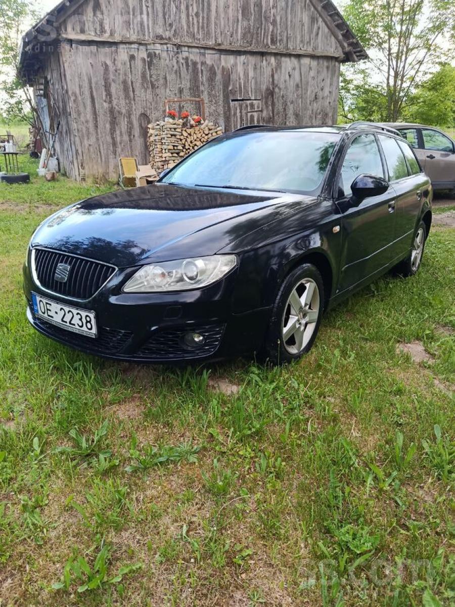 Black SEAT Exeo 2011 in Saldus, with an engine capacity of 2.00 L and mileage of 292 thousand km for 3550 €, photo 1 on AUTOMOTO.COM.LV