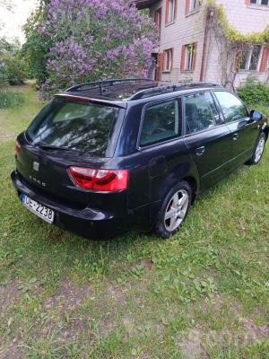 Black SEAT Exeo 2011 in Saldus, with an engine capacity of 2.00 L and mileage of 292 thousand km for 3550 €, photo 4 on AUTOMOTO.COM.LV
