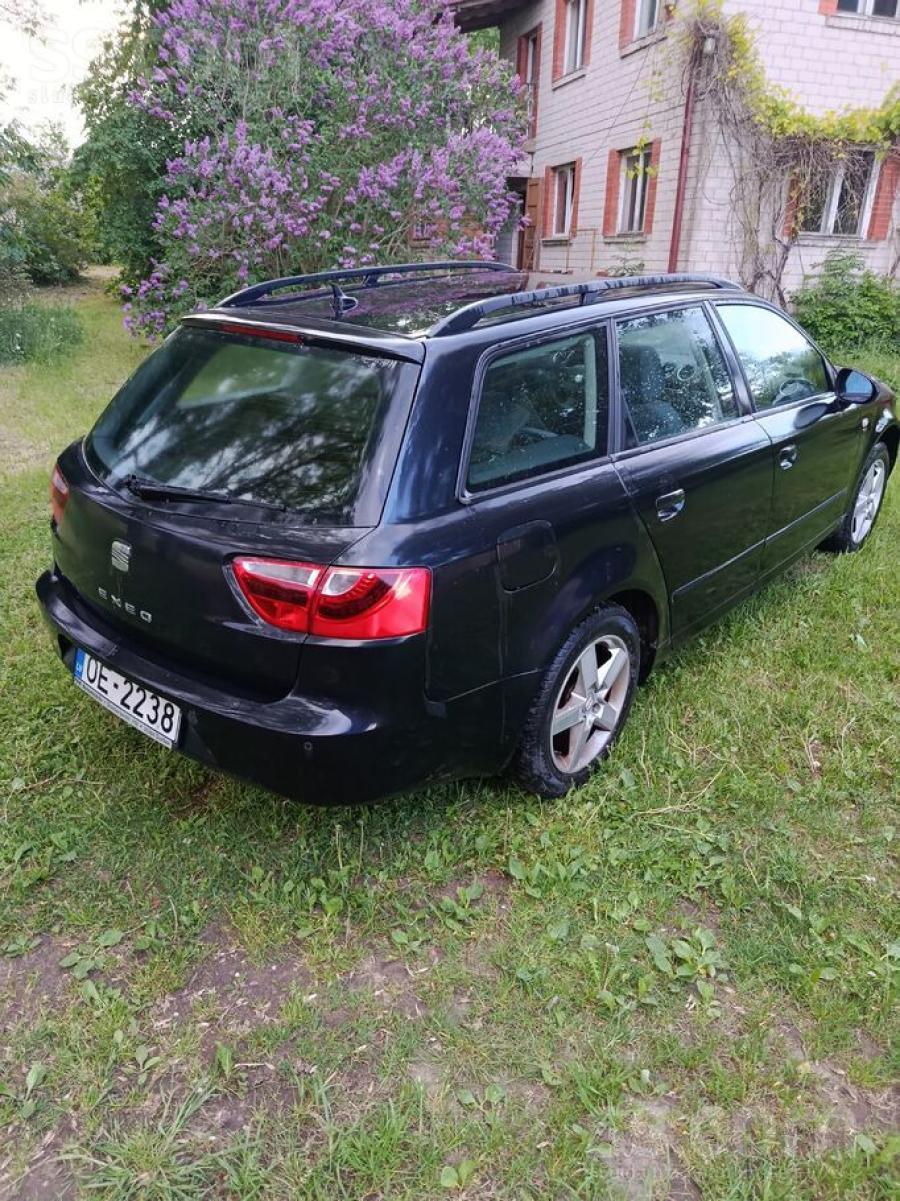Black SEAT Exeo 2011 in Saldus, with an engine capacity of 2.00 L and mileage of 292 thousand km for 3550 €, photo 4 on AUTOMOTO.COM.LV