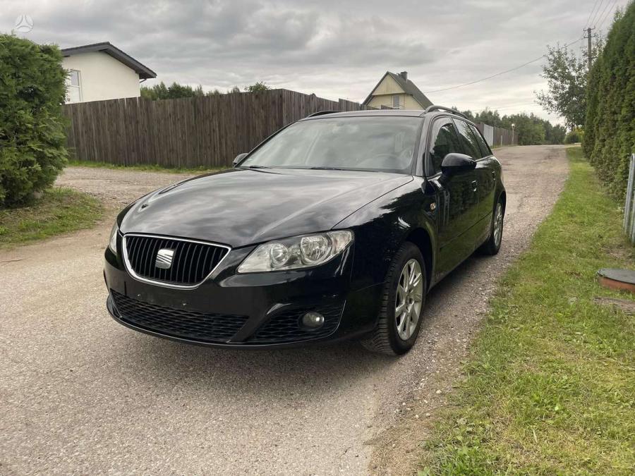 Melns SEAT Exeo 2011 Utena, ar dzinēja tilpumu 2.00 L un nobraukumu 333 tūkst. km par 3500 €, foto 4 vietnē AUTOMOTO.COM.LV