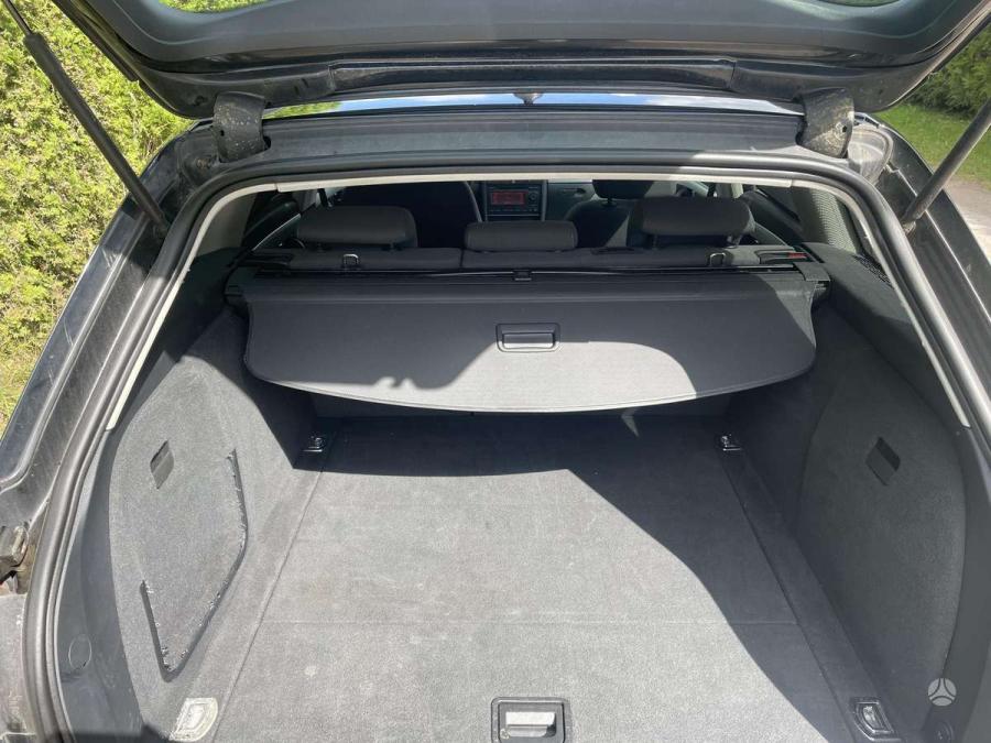 Melns SEAT Exeo 2011 Utena, ar dzinēja tilpumu 2.00 L un nobraukumu 333 tūkst. km par 3500 €, foto 19 vietnē AUTOMOTO.COM.LV