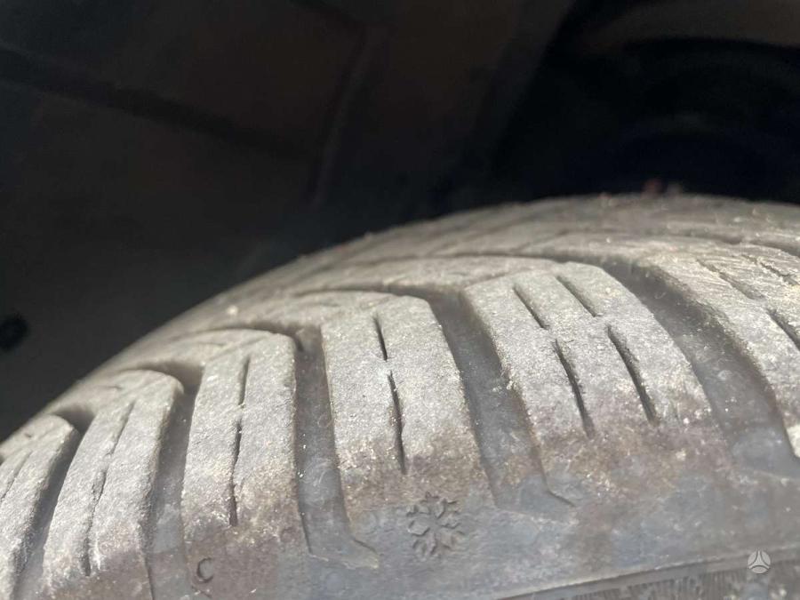Melns SEAT Exeo 2011 Utena, ar dzinēja tilpumu 2.00 L un nobraukumu 333 tūkst. km par 3500 €, foto 26 vietnē AUTOMOTO.COM.LV