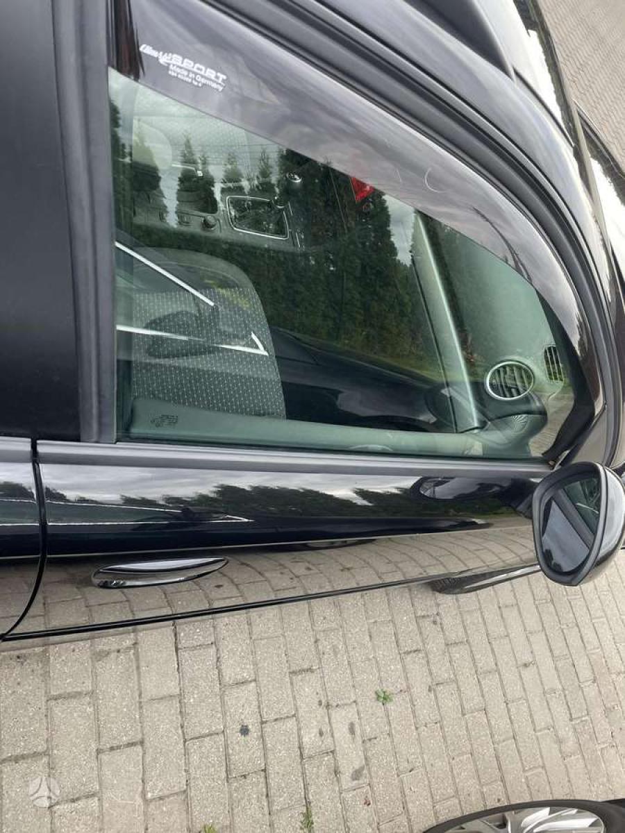 Melns SEAT Exeo 2011 Utena, ar dzinēja tilpumu 2.00 L un nobraukumu 333 tūkst. km par 3500 €, foto 28 vietnē AUTOMOTO.COM.LV