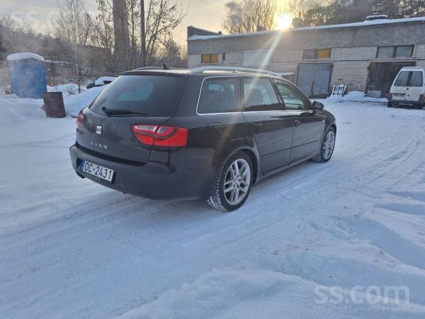 Black SEAT Exeo 2012 in Daugavpils, with an engine capacity of 2.00 L and mileage of 276 thousand km for 4100 €, photo 6 on AUTOMOTO.COM.LV