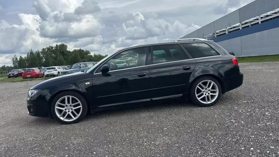 Black SEAT Exeo 2012 in Daugavpils, with an engine capacity of 2.00 L and mileage of 280 thousand km for 4850 €, photo 3 on AUTOMOTO.COM.LV