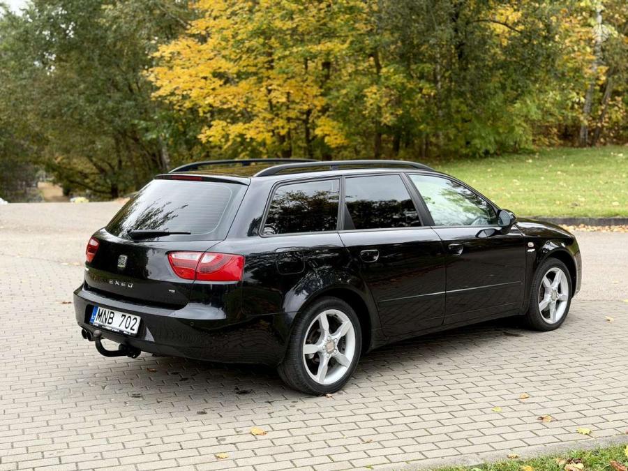 Black SEAT Exeo 2013 in Vilnius, with an engine capacity of 2.00 L and mileage of 233 thousand km for 2900 €, photo 6 on AUTOMOTO.COM.LV