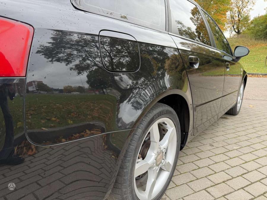 Black SEAT Exeo 2013 in Vilnius, with an engine capacity of 2.00 L and mileage of 233 thousand km for 2900 €, photo 12 on AUTOMOTO.COM.LV