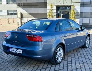 Blue SEAT Exeo 2010 in Riga, with an engine capacity of 2.00 L and mileage of 263 thousand km for 3150 €, photo 6 on AUTOMOTO.COM.LV