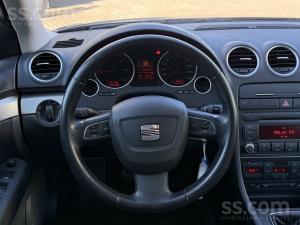 Blue SEAT Exeo 2010 in Riga, with an engine capacity of 2.00 L and mileage of 263 thousand km for 3150 €, photo 9 on AUTOMOTO.COM.LV