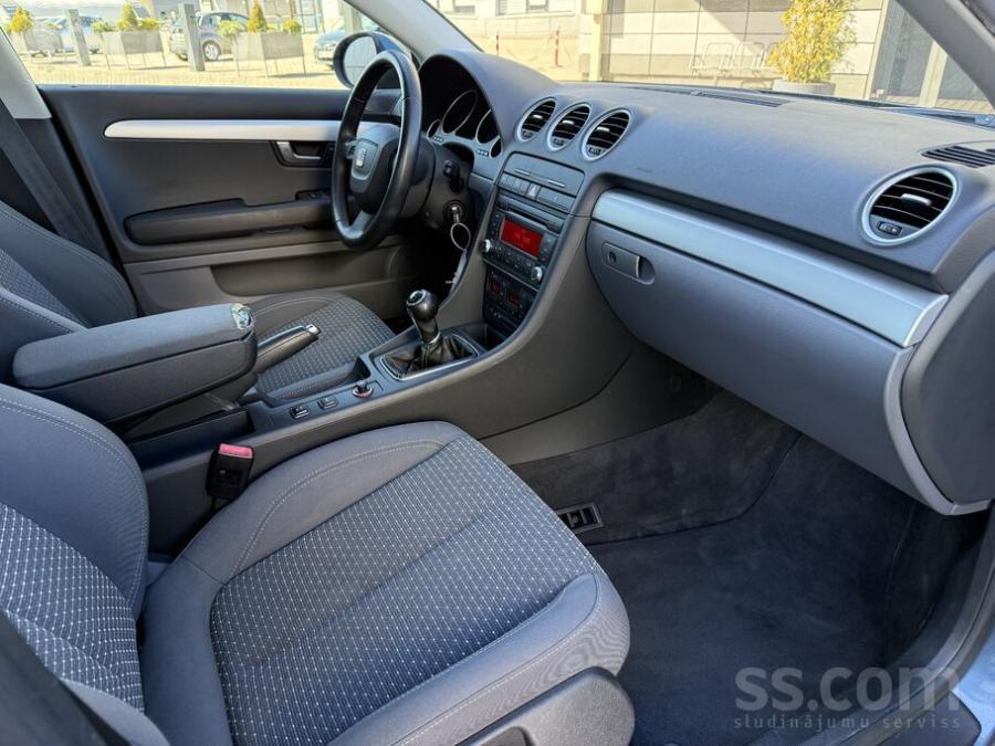 Blue SEAT Exeo 2010 in Riga, with an engine capacity of 2.00 L and mileage of 263 thousand km for 3150 €, photo 16 on AUTOMOTO.COM.LV