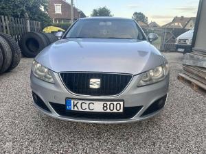 Grey SEAT Exeo 2009 in Taurage, with an engine capacity of 2.00 L and mileage of 322 thousand km for 3200 €, photo 3 on AUTOMOTO.COM.LV