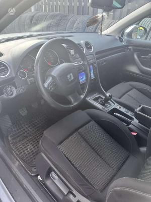 Grey SEAT Exeo 2009 in Taurage, with an engine capacity of 2.00 L and mileage of 322 thousand km for 3200 €, photo 8 on AUTOMOTO.COM.LV