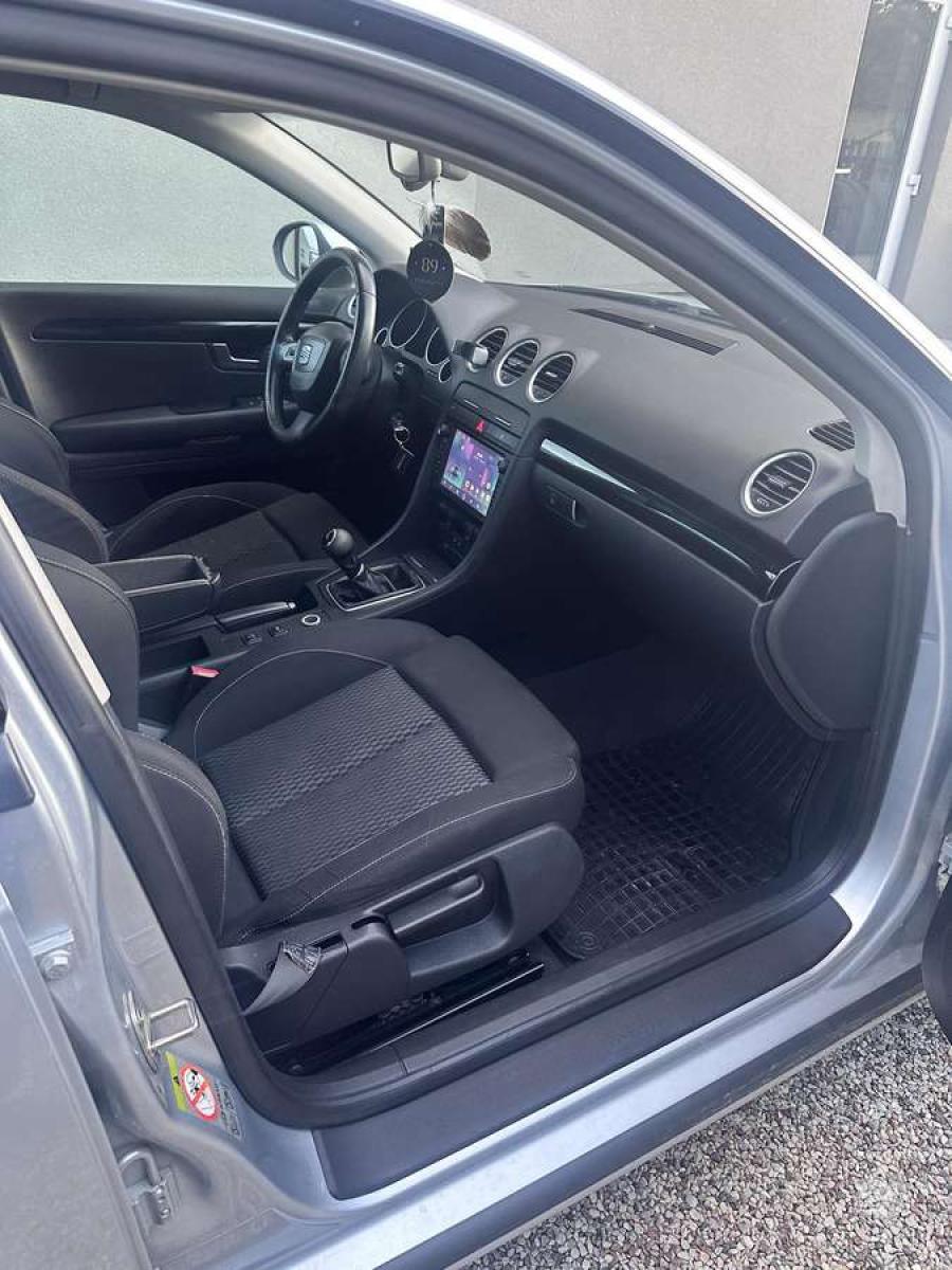 Grey SEAT Exeo 2009 in Taurage, with an engine capacity of 2.00 L and mileage of 322 thousand km for 3200 €, photo 14 on AUTOMOTO.COM.LV