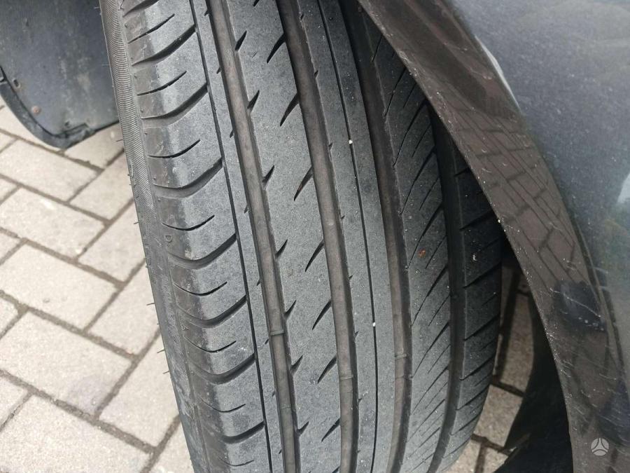 Pelēks SEAT Exeo 2010 Šauļi, ar dzinēja tilpumu 1.97 L un nobraukumu 303 tūkst. km par 2600 €, foto 4 vietnē AUTOMOTO.COM.LV