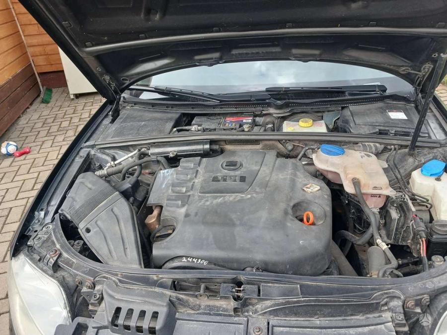 Pelēks SEAT Exeo 2010 Šauļi, ar dzinēja tilpumu 1.97 L un nobraukumu 303 tūkst. km par 2600 €, foto 9 vietnē AUTOMOTO.COM.LV
