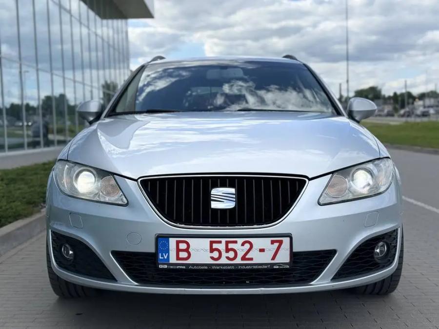 Grey SEAT Exeo 2009 in Rezekne, with an engine capacity of 2.00 L and mileage of 346 thousand km for 3750 €, photo 1 on AUTOMOTO.COM.LV