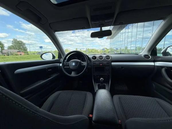 Grey SEAT Exeo 2009 in Rezekne, with an engine capacity of 2.00 L and mileage of 346 thousand km for 3750 €, photo 9 on AUTOMOTO.COM.LV