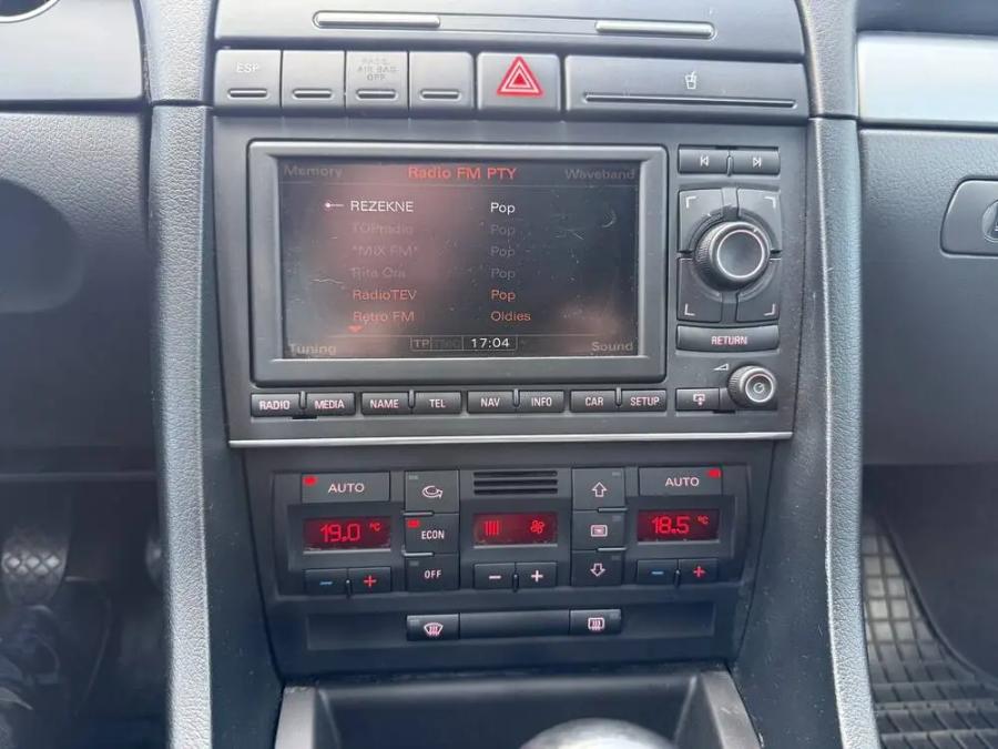 Grey SEAT Exeo 2009 in Rezekne, with an engine capacity of 2.00 L and mileage of 346 thousand km for 3750 €, photo 14 on AUTOMOTO.COM.LV