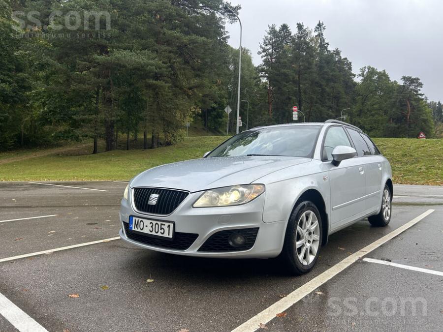 Grey SEAT Exeo 2009 in Aluksne, with an engine capacity of 2.00 L and mileage of 0 thousand km for 2350 €, photo 5 on AUTOMOTO.COM.LV