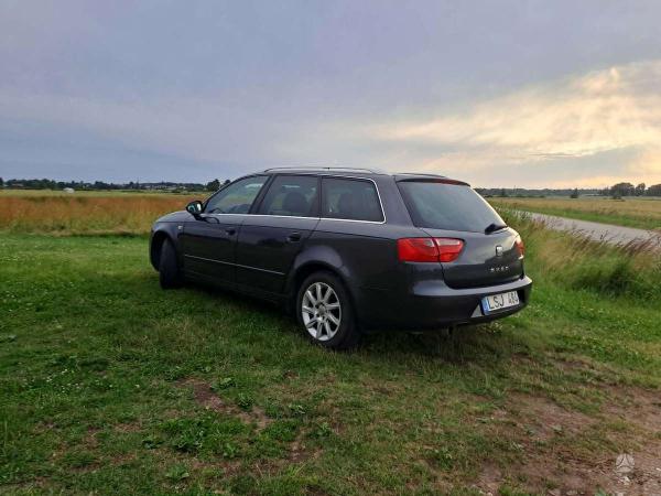 Grey SEAT Exeo 2011 in Panevezys, with an engine capacity of 1.80 L and mileage of 157 thousand km for 2950 €, photo 2 on AUTOMOTO.COM.LV